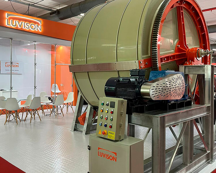 Luvison Equipamentos para Couro e Líquidos